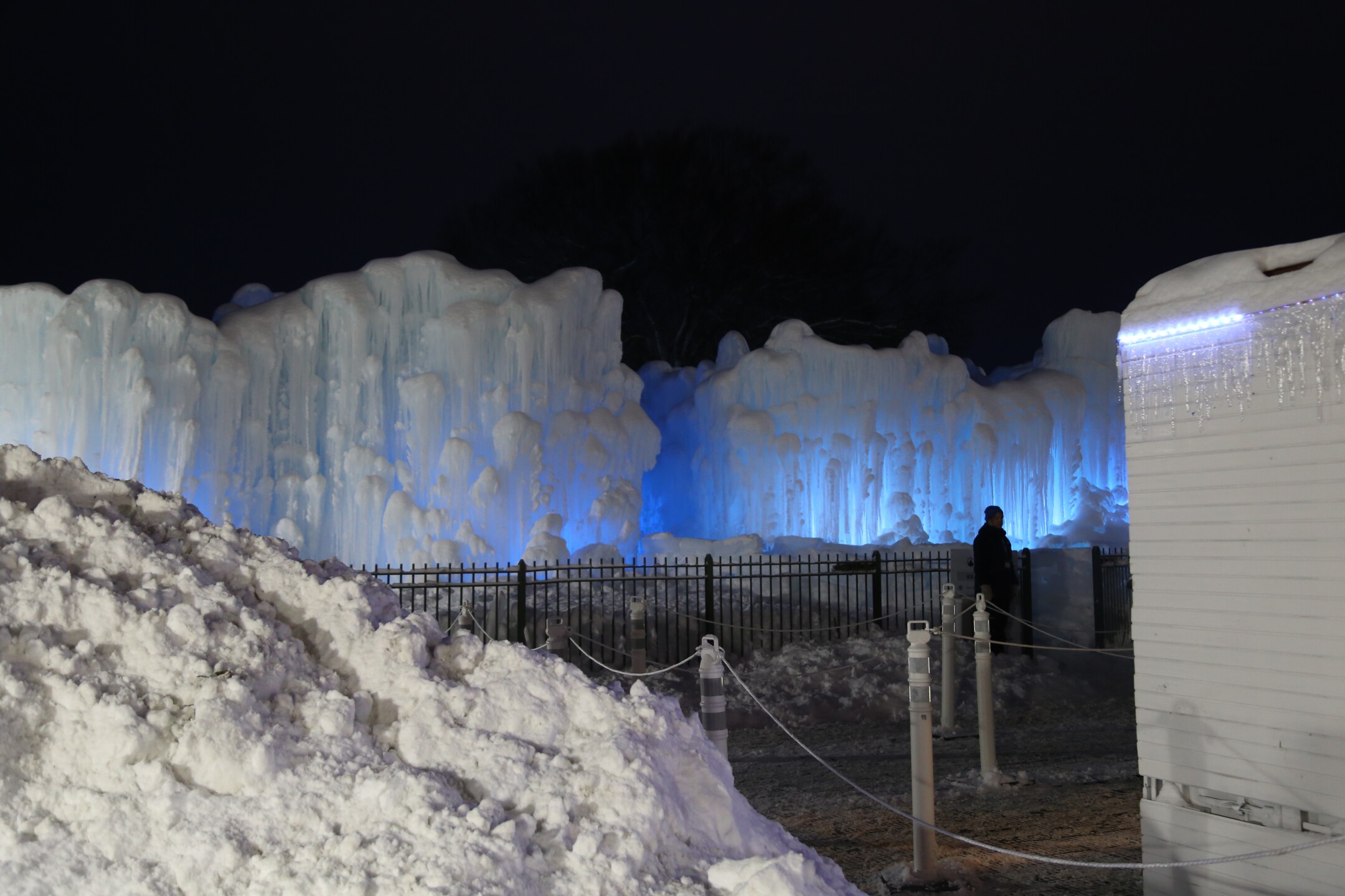 Lake Geneva Ice Castles glow in the dark [PHOTOS]