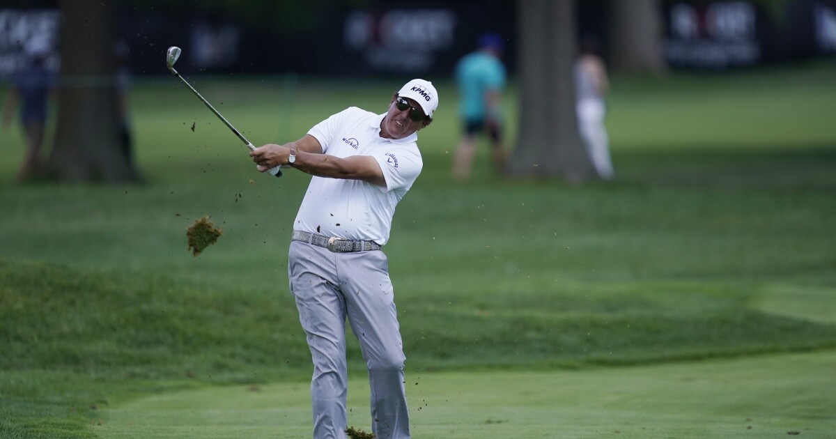 Golfer Mickelson to return to Detroit if 50,000 pledge random acts of ...