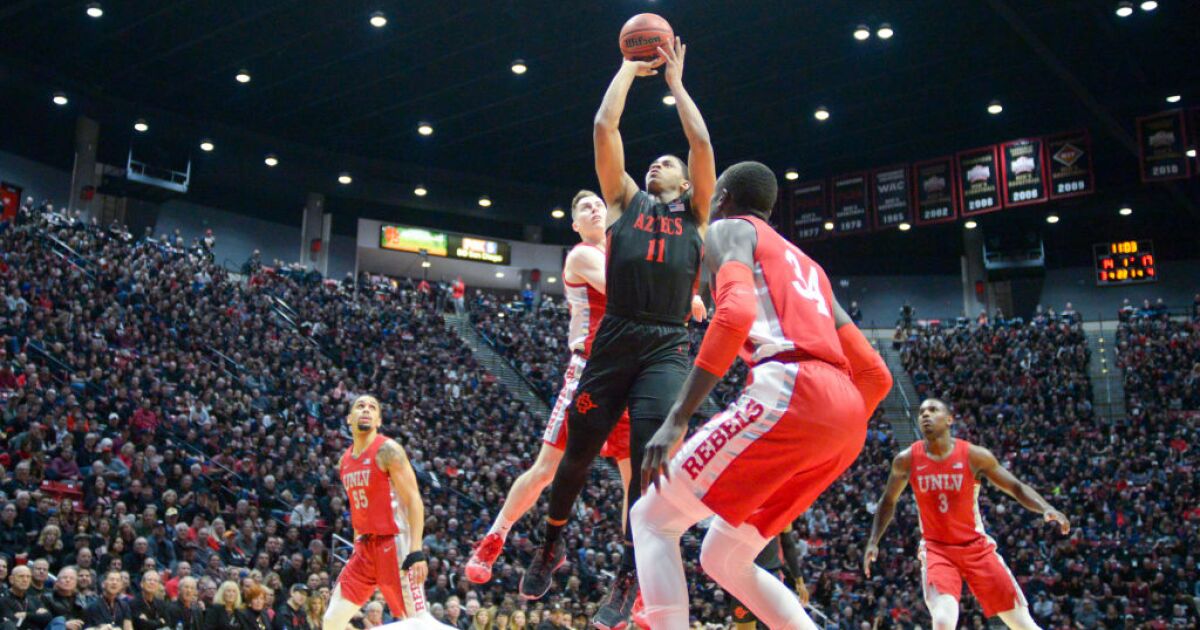 San Diego State's record basketball winning streak ends