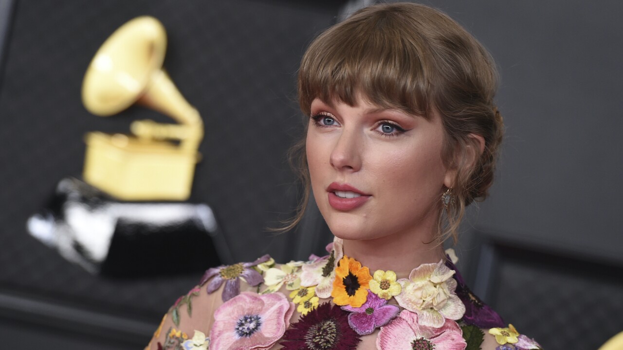 Taylor Swift announces 2023 tour with stops in Las Vegas Taylor Swift announces 2023 tour with stops in Las Vegas