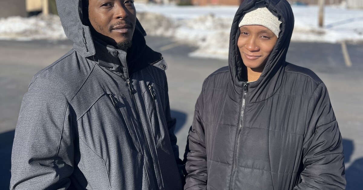 Unhoused Kenosha couple struggles to stay warm, seek help amid freezing ...