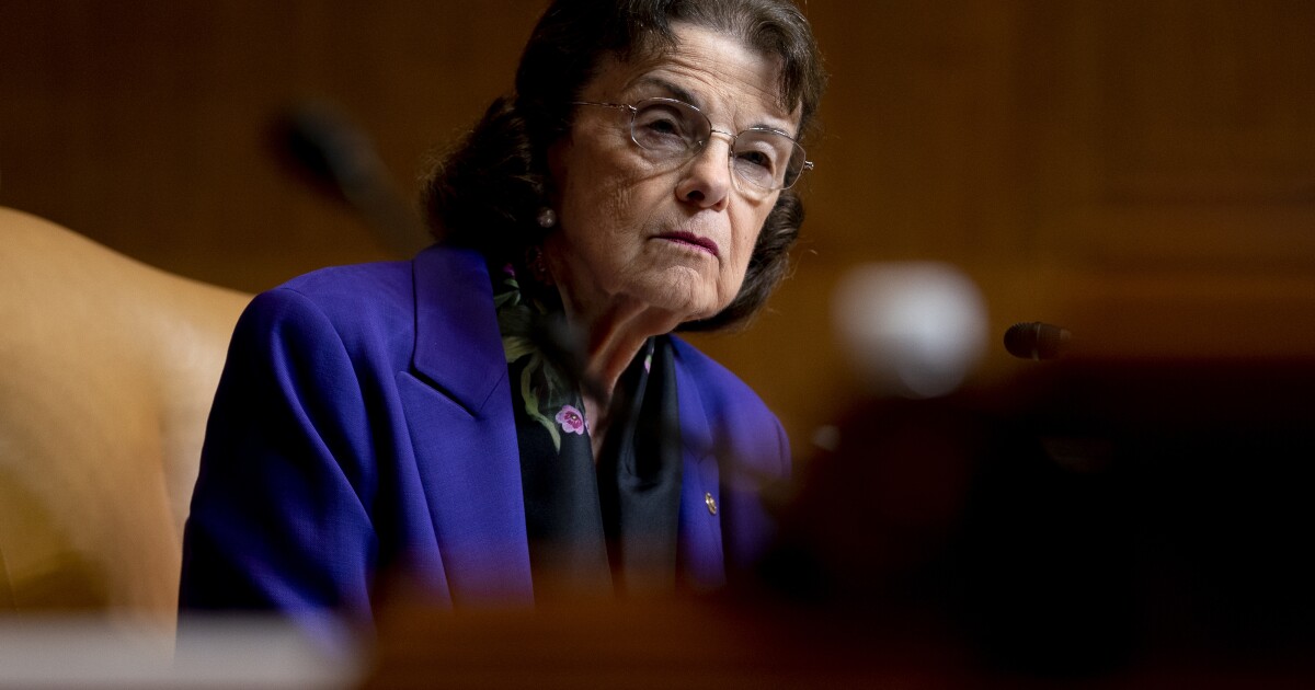 California Sen. Dianne Feinstein hospitalized with shingles