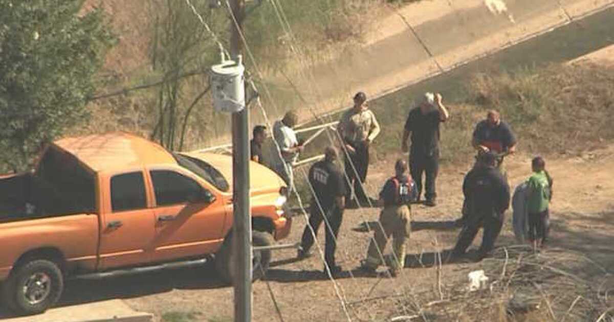 SRP workers rescue toddler from W. Valley canal