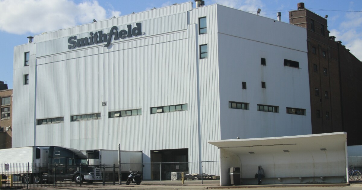 Smithfield Foods to shutter meat-packing plant