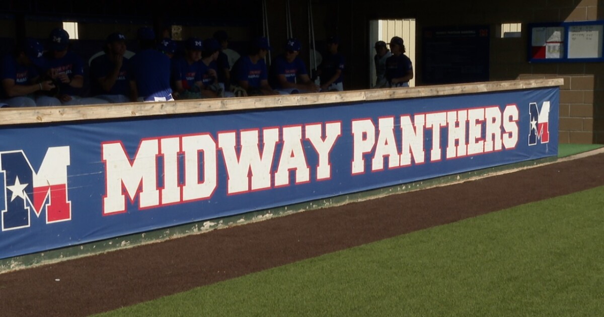 Midway baseball wins district title; Panthers prep for playoffs