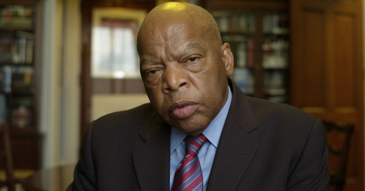 Hot temperatures not stopping supporters from viewing Rep. Lewis' casket