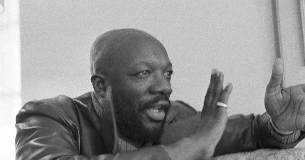 Isaac Hayes' family threatens to sue Trump campaign over use of his song