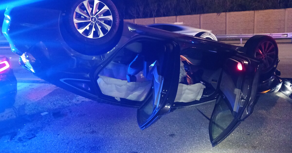 Car crashes into FHP trooper on I-75 near Estero