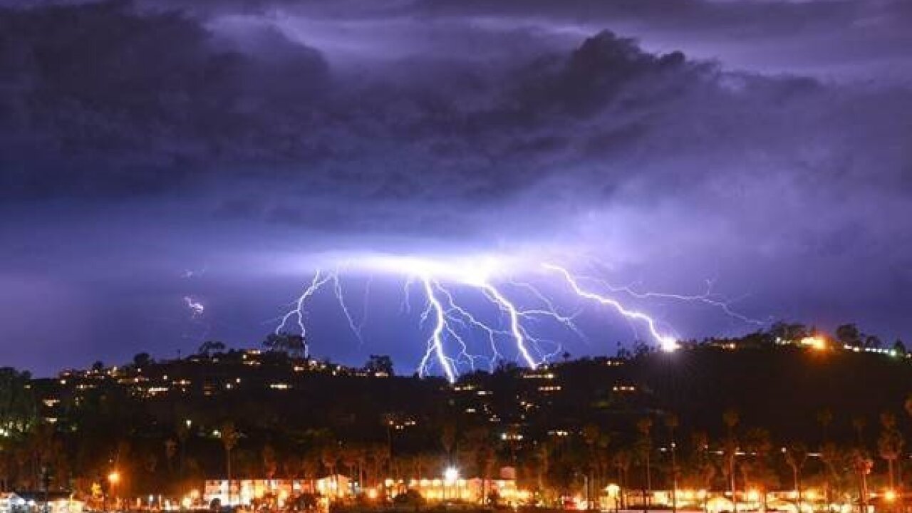 Watch: Southern California sky lights up as lightning strikes 2,200 ...