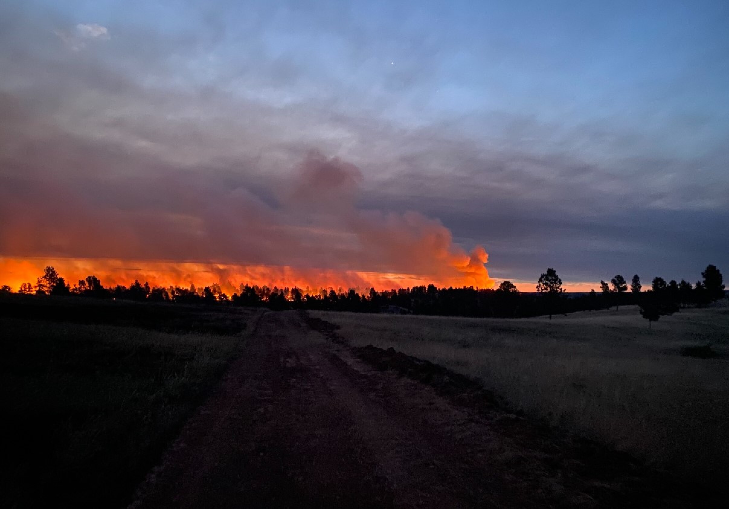 Fire crews continue to attack Deadman Fire complex in Southeast Montana