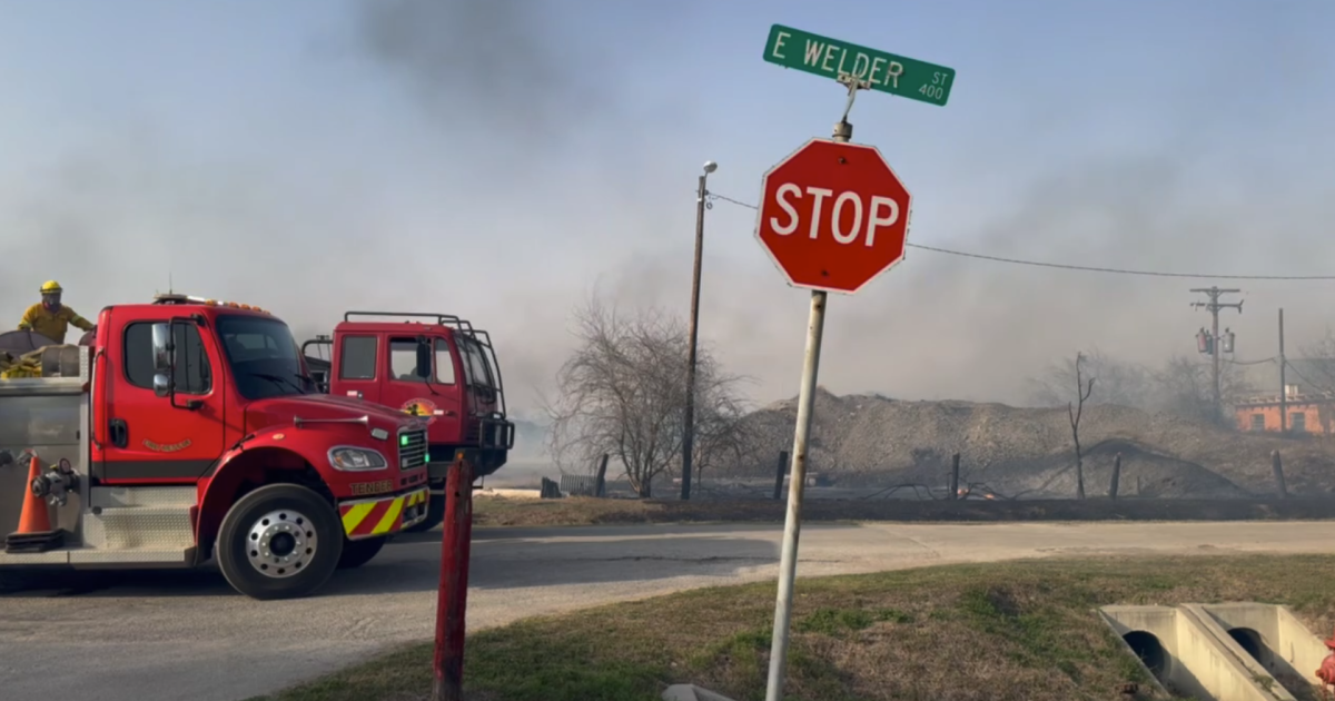 Multiple fires in the Sinton area
