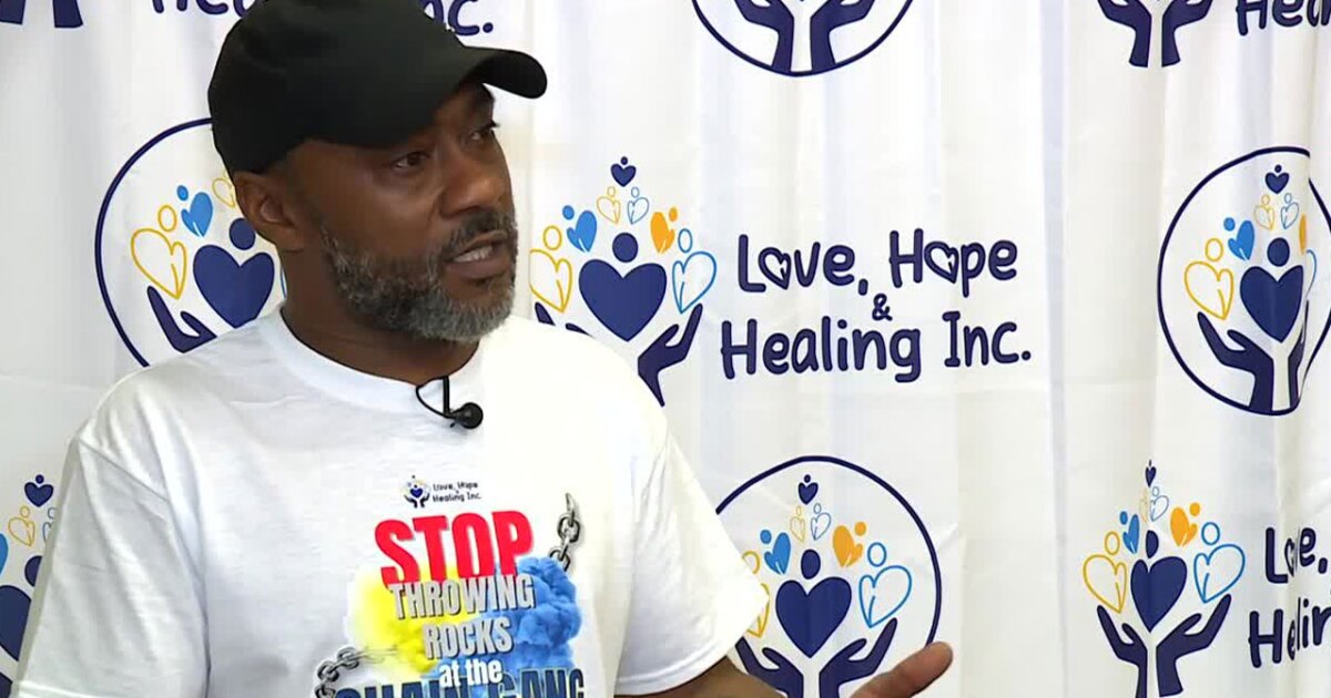 Palm Beach County holds anti-violence summit to help children avoid trouble
