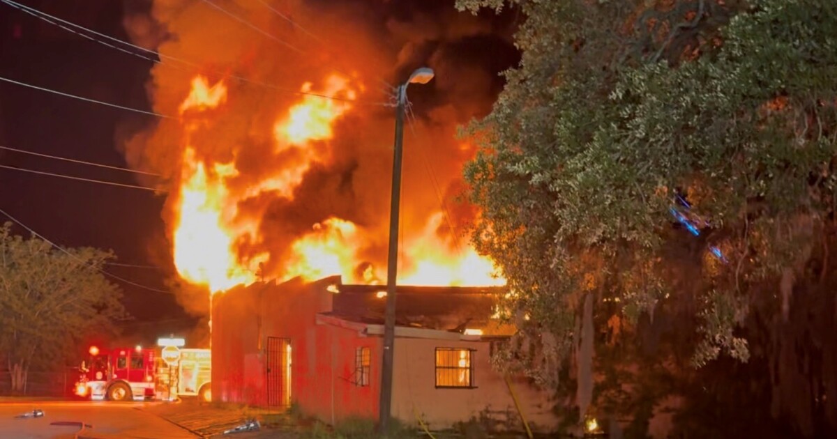Power lines fall while crews battle 2-alarm fire in Haines City