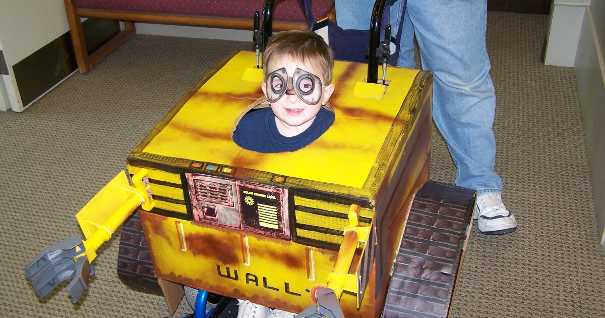 Beyond Planet Comicon: How KC nonprofits use costumes to encourage ...