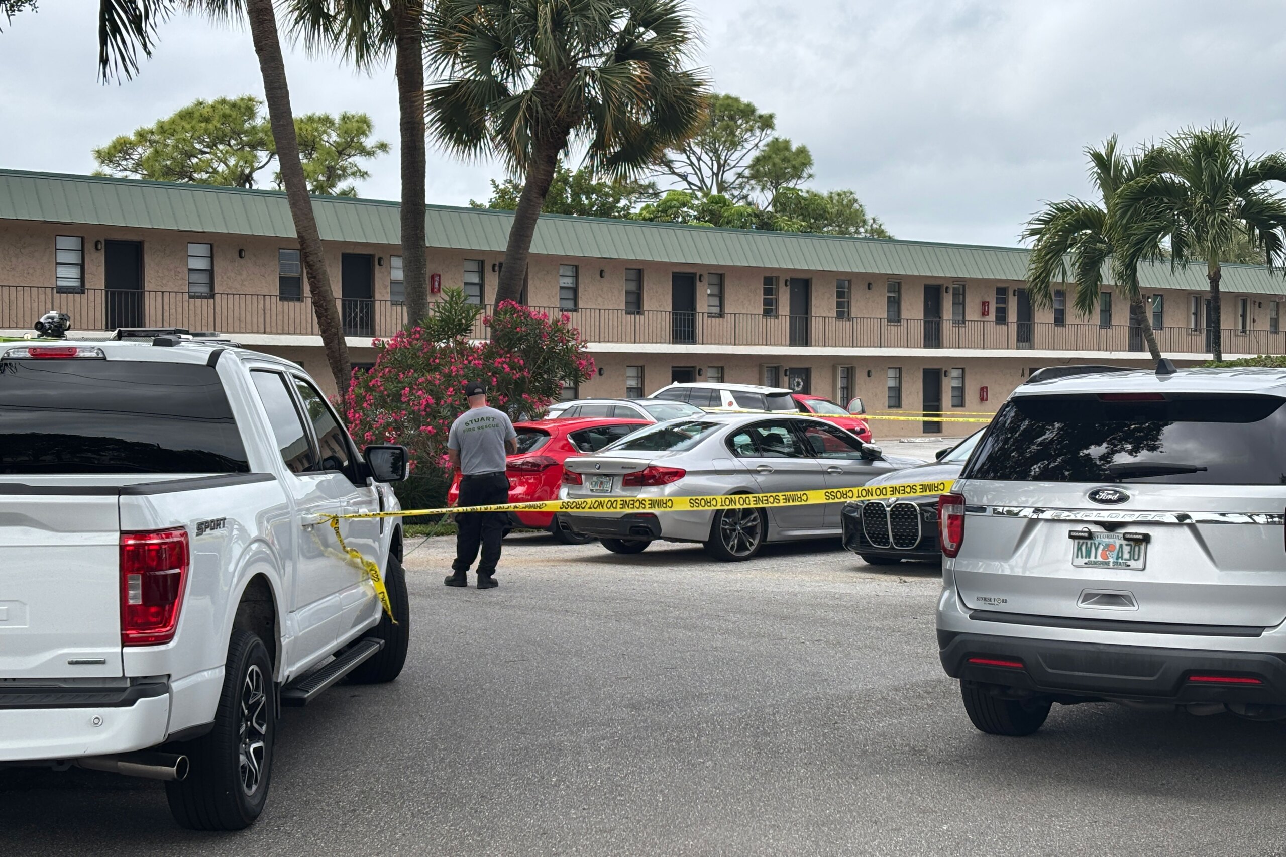 POLICE: Knife-wielding man killed after charging Stuart officer