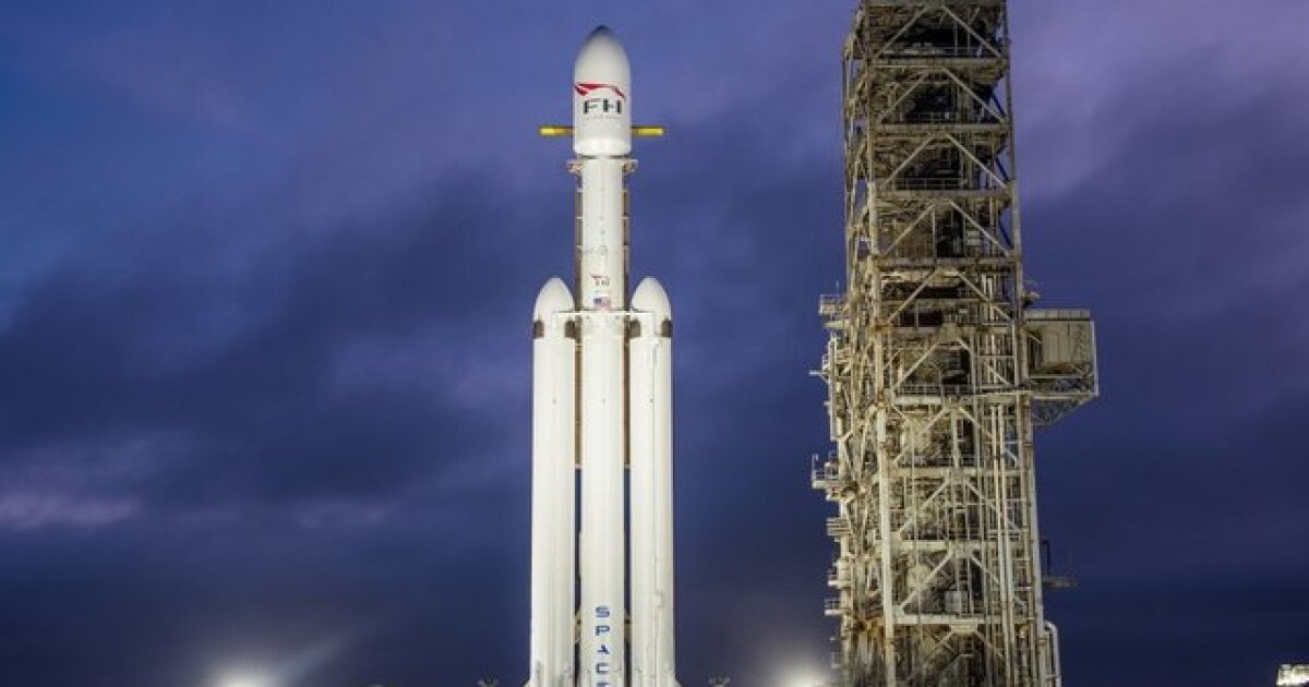 New monster rocket ready for first flight test