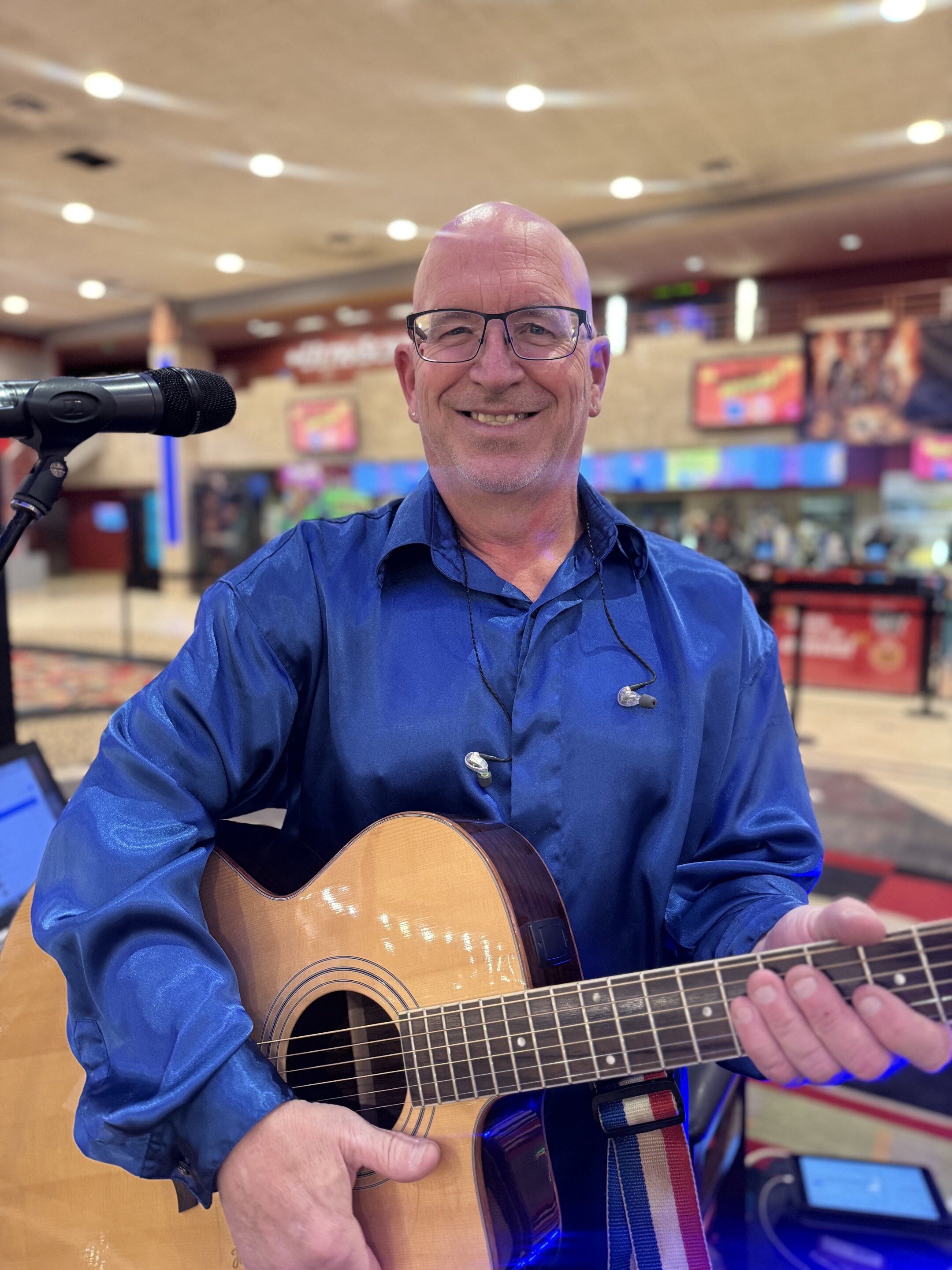 Waukesha County fans give Hugh Jackman warm Wisconsin welcome