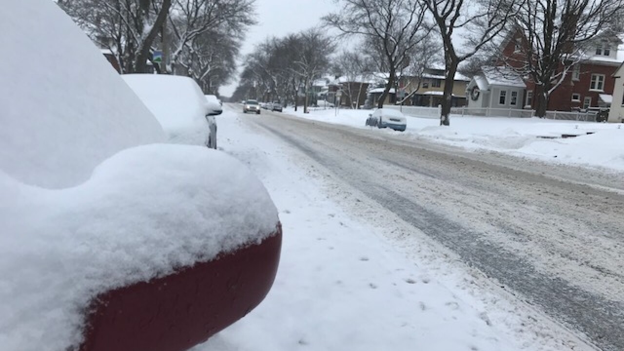 Day after snow proving difficult for Milwaukee residents