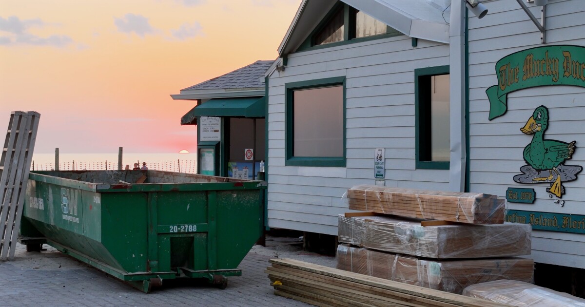 Captiva’s Mucky Duck restaurant begins rebuild after hurricane damage