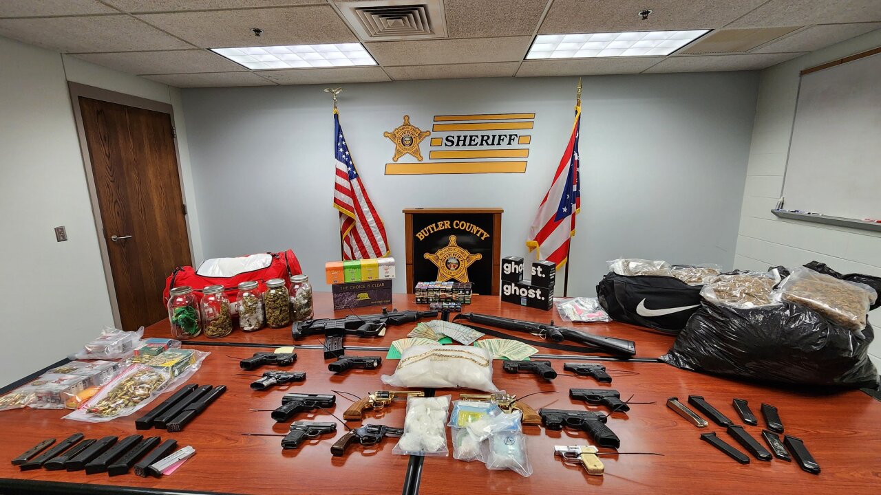 Enough Fentanyl To Kill 200000 People Guns Seized In Hamilton Bust