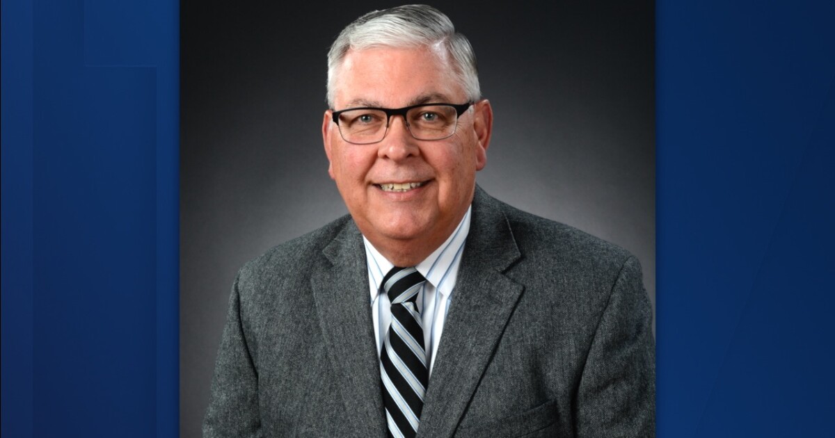 Preliminary hearing resumes for Michigan mayor accused in 'false ...