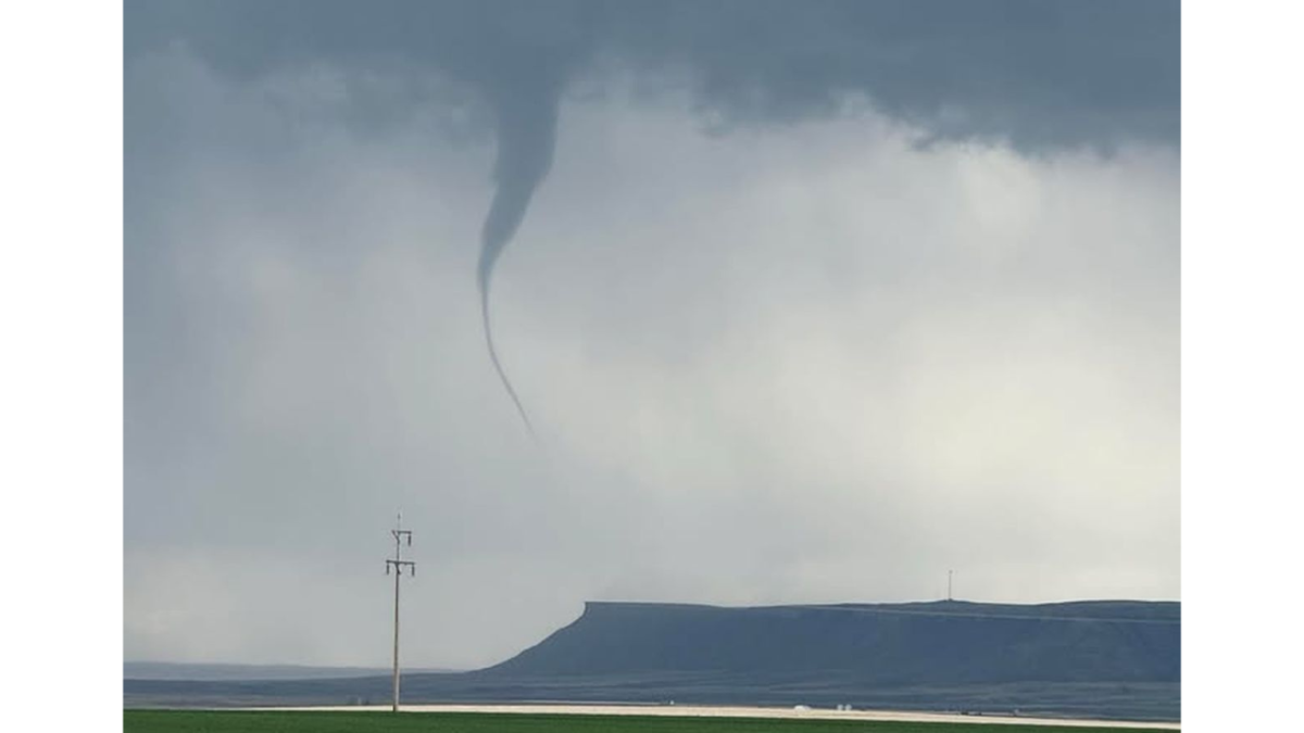 tornado funnel cloud forming
