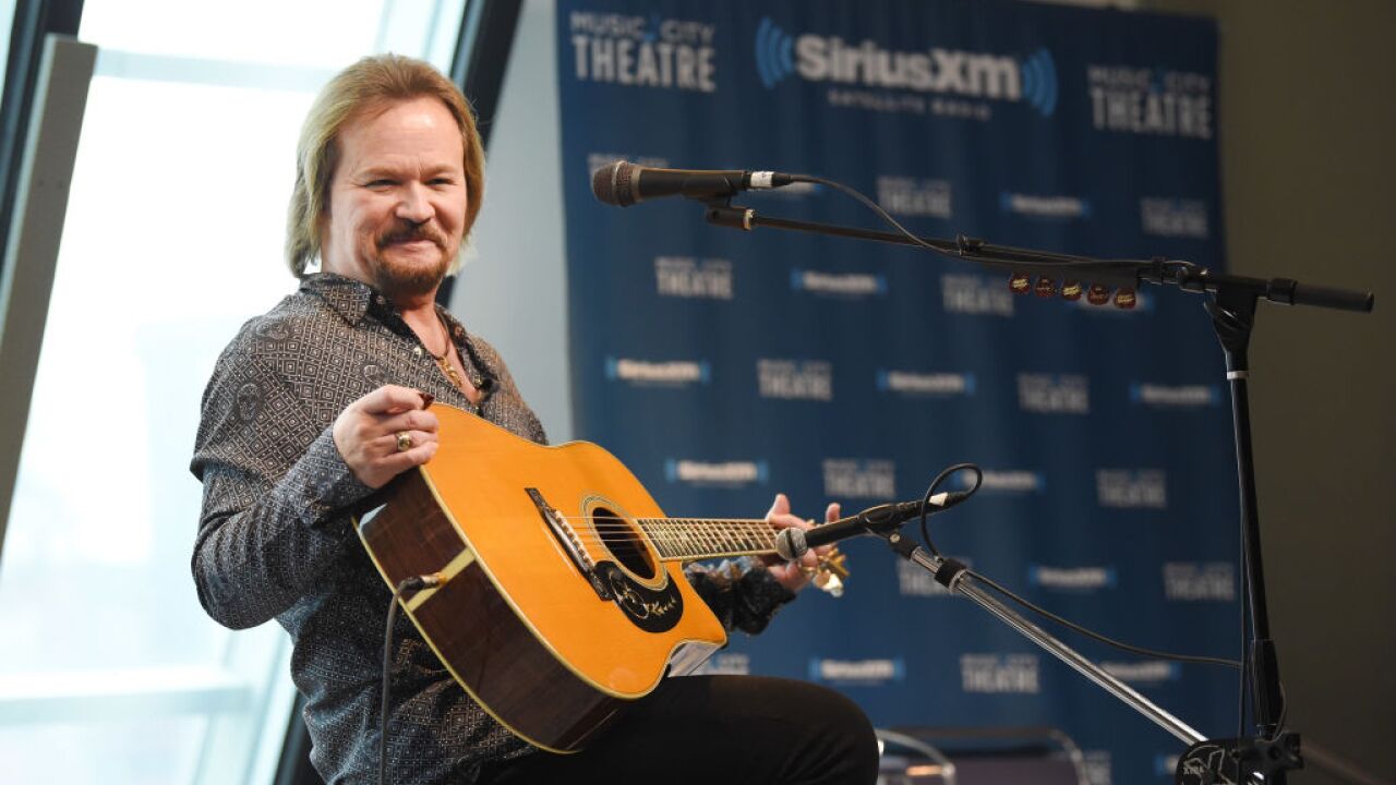 Country star Travis Tritt's tour bus involved in fatal car wreck in ...