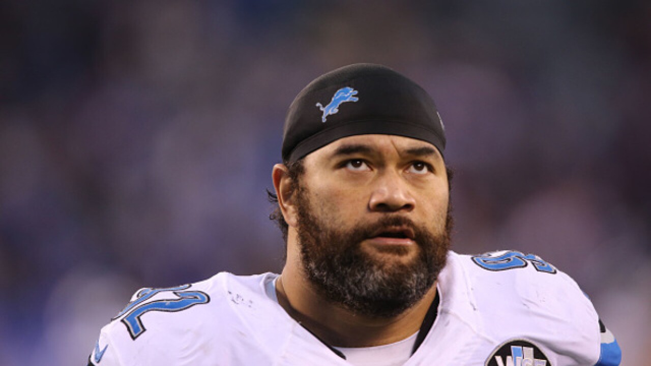 Lions DT Ngata visits neurologist before season