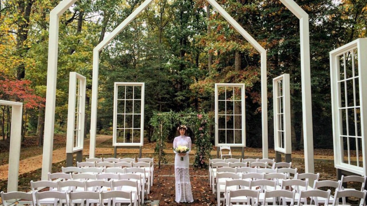 Jason Mraz gets married in historic Mechanicsville church