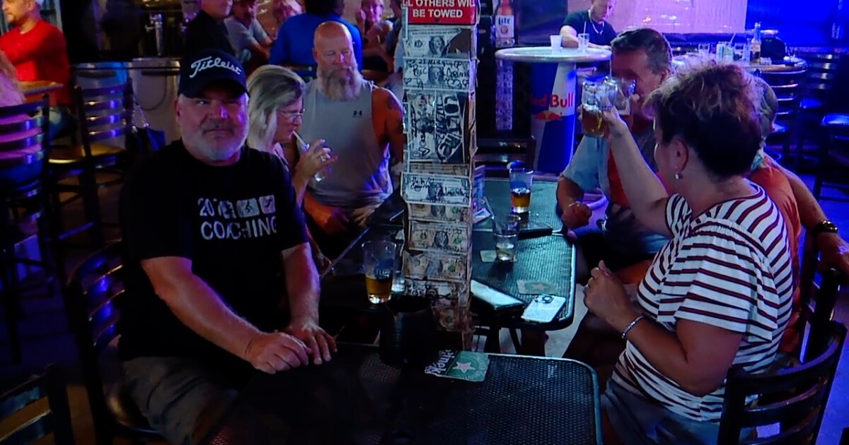 'HURRICANE PARTY': Shorty's Place owner welcomes customers before hurricane