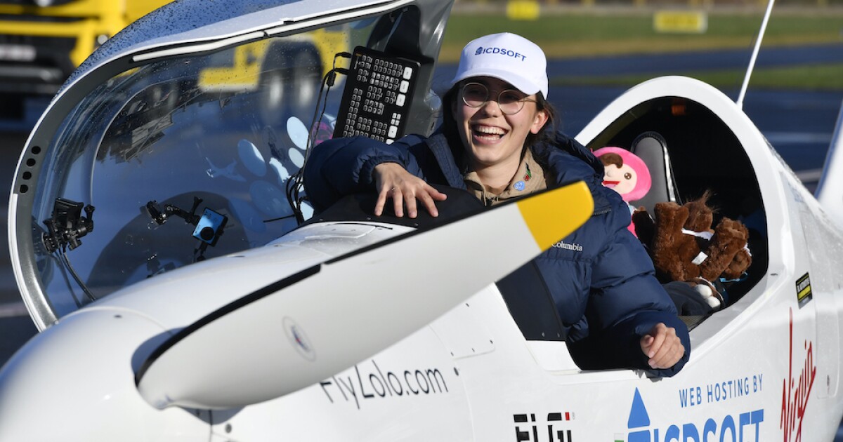 Teen pilot becomes youngest woman to circumnavigate globe