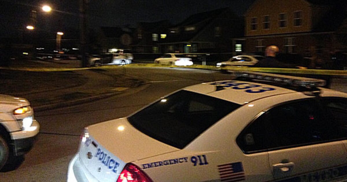 Man Dies After Being Found Shot Inside Car