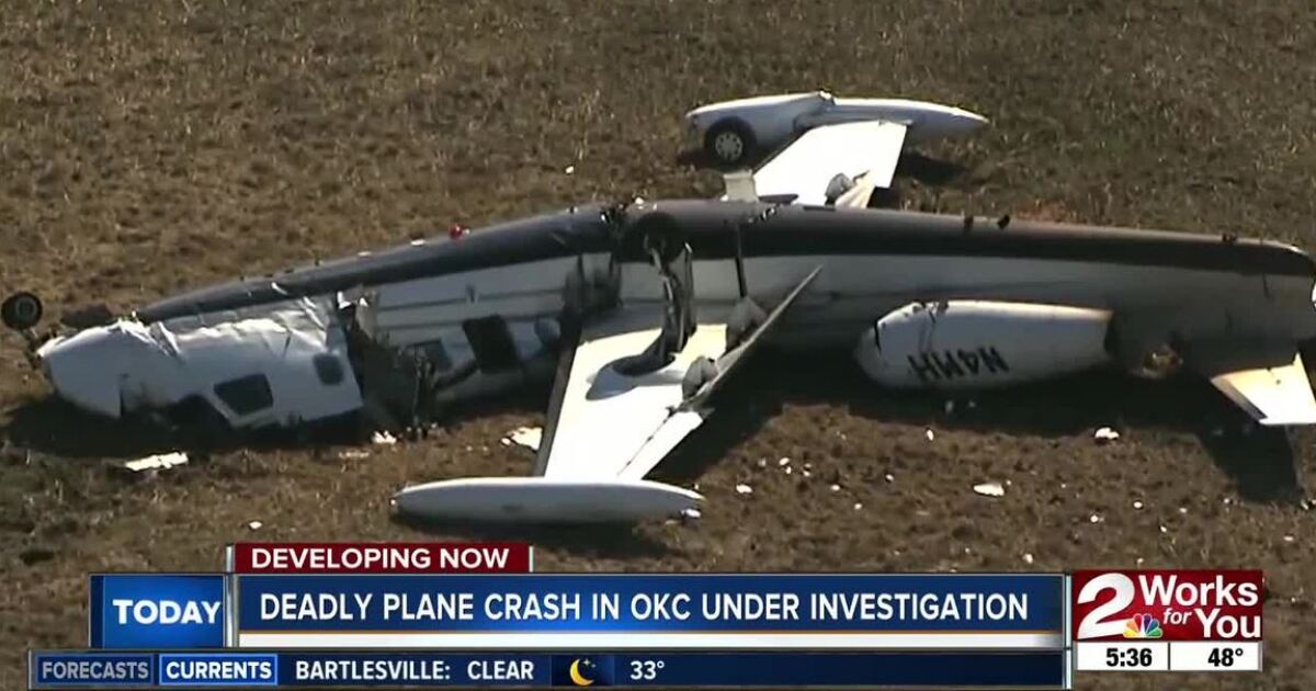 1 Dead 1 Injured After Plane Crashes At Oklahoma Airport