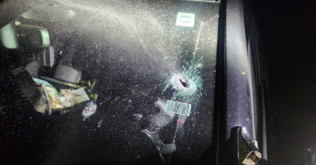 Man arrested after firing 40+ shots at Butler Co. deputies during SWAT ...