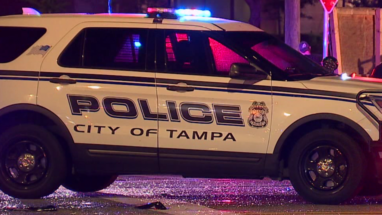 Police Seeking Homicide Suspect After Man Found Dead On Tampa Road Tpd