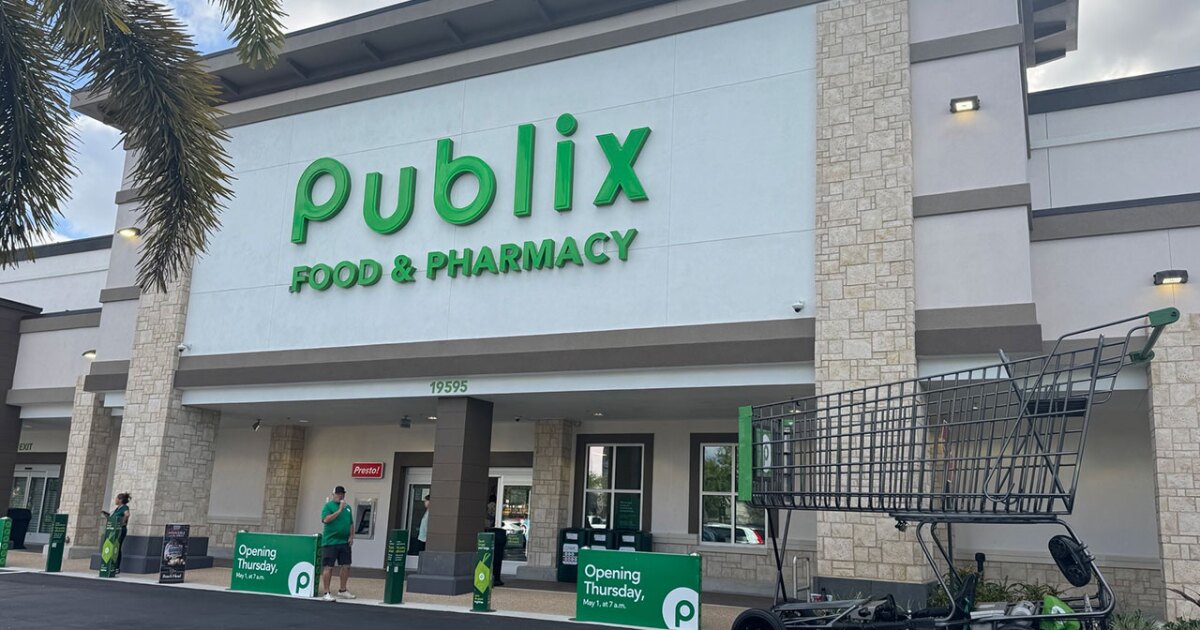 New Publix open for business at this location