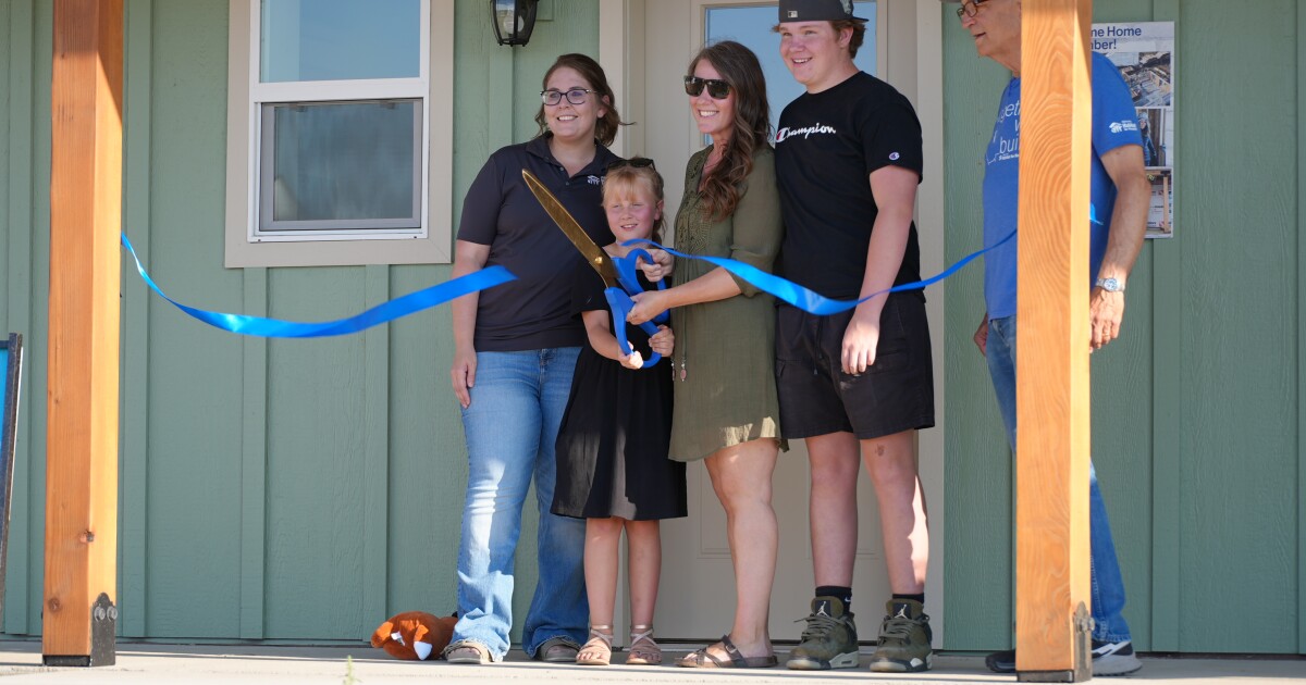 Six new homeowners thanks to Habitat for Humanity's Mutual Self-Help ...