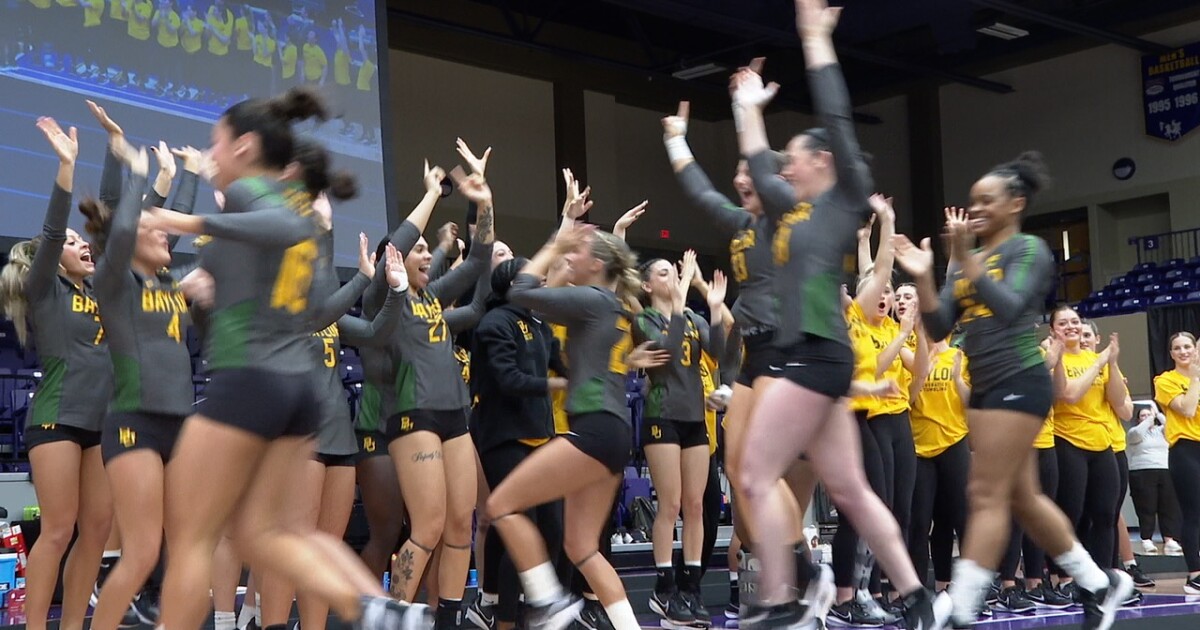 Baylor Acrobatics & Tumbling's Peanut Gallery