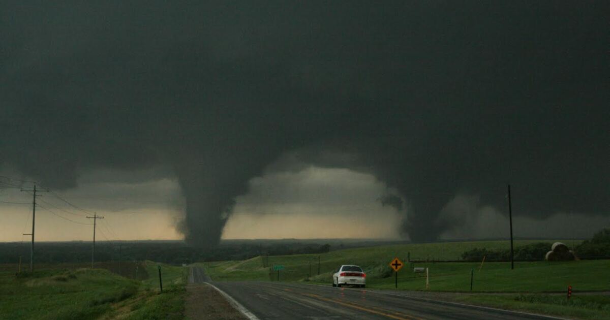 double funnel tornado