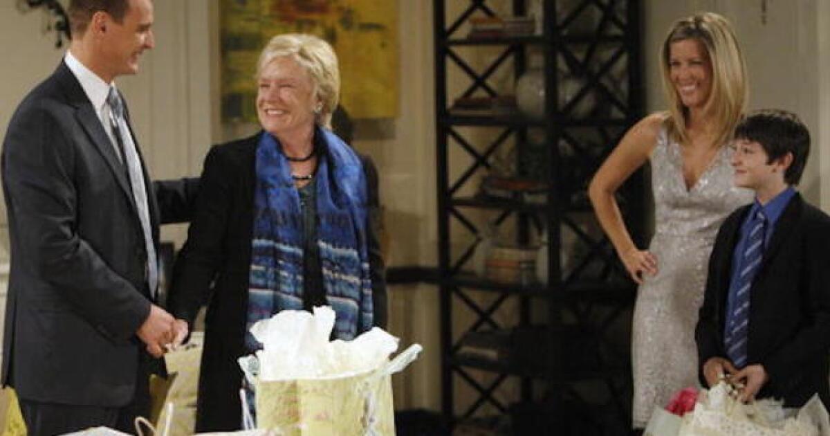 'General Hospital' actress dies at 74