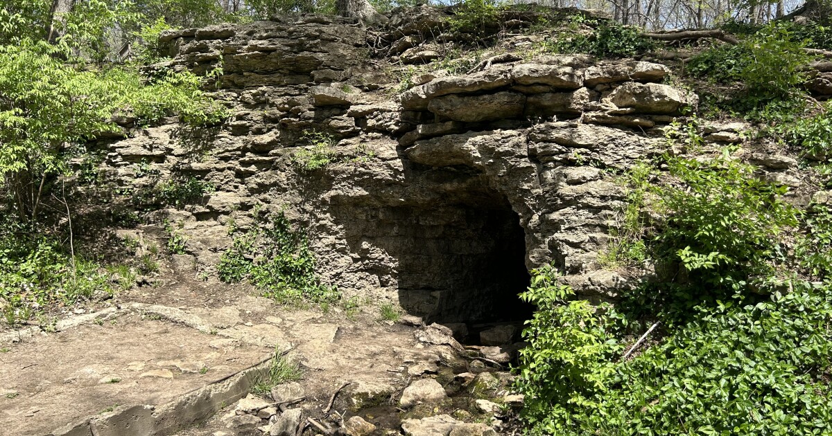 One Tank Trips: Cave Spring Park