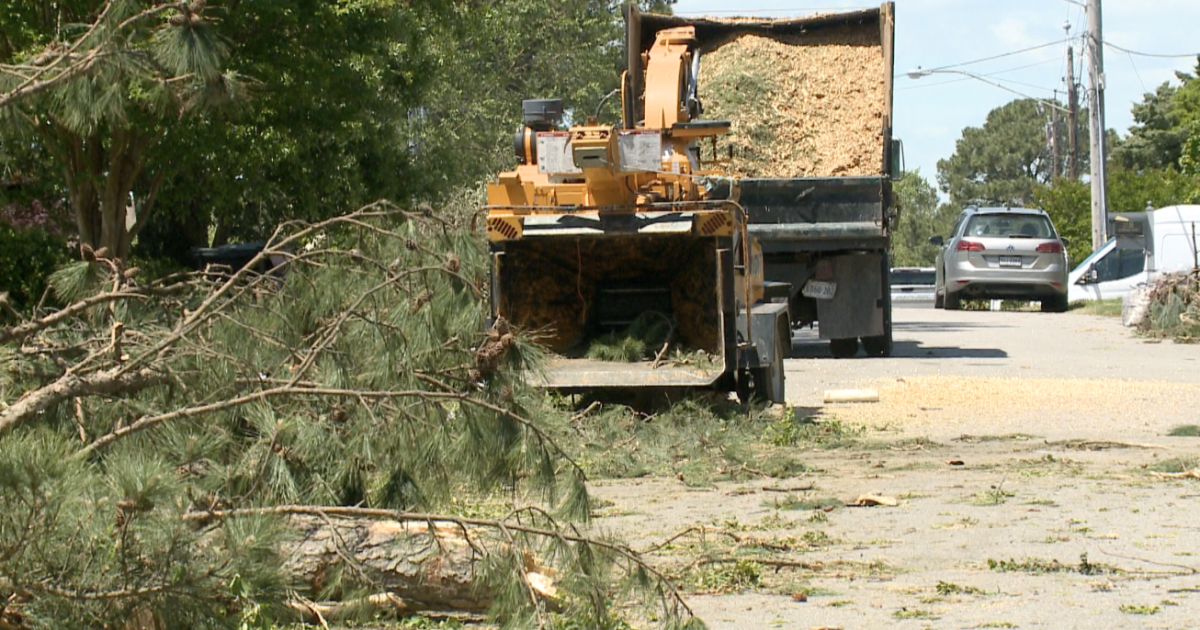 Unlicensed contractors a concern for VB residents with tornado damage Unlicensed contractors a concern for VB residents with tornado damage
