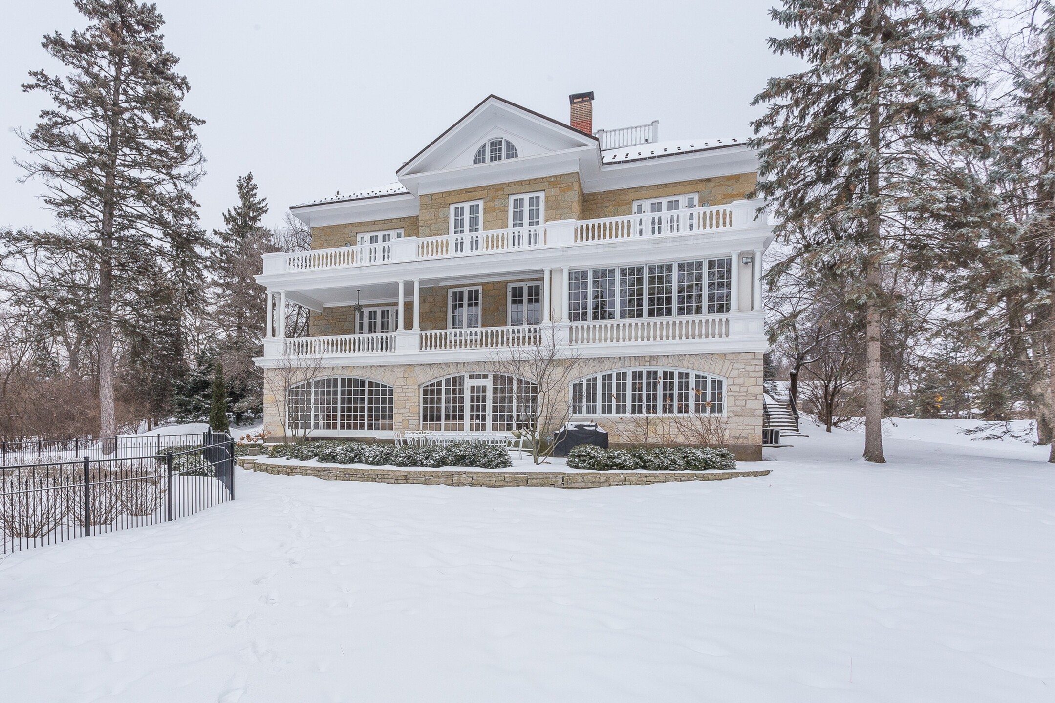 Packers' President Mark Murphy's Green Bay mansion up for sale [PHOTOS]