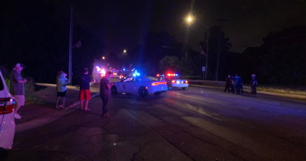 4 wounded, 1 killed in shooting at an Indiana park