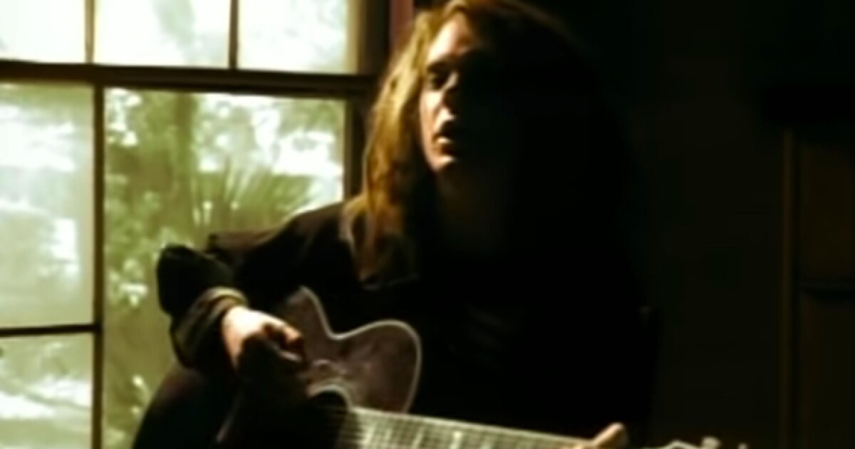 Hit song 'Runaway Train' turns 25 — and gets a new video featuring ...