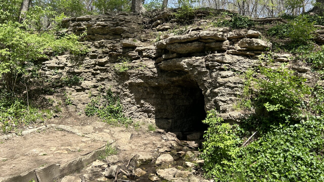 One Tank Trips Cave Spring Park