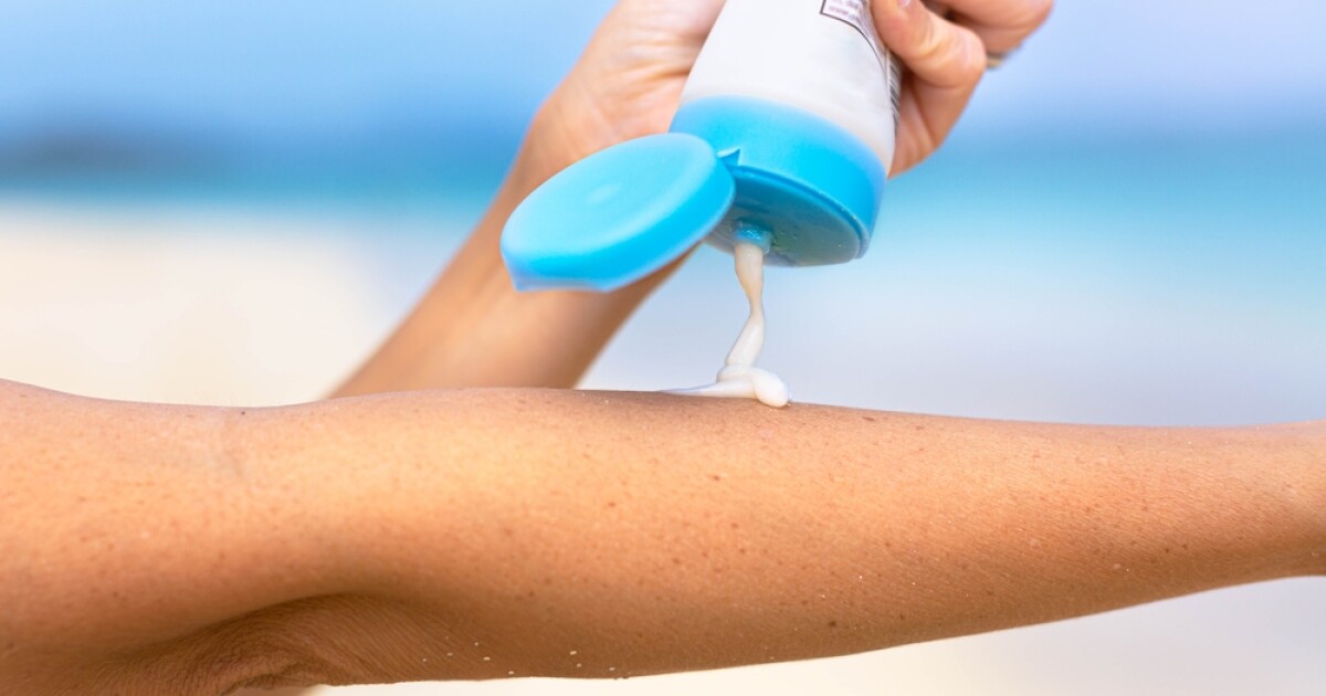 Consumer Reports experts share ways to treat that nasty sunburn!