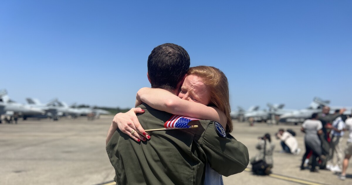 Squadrons return to Virginia after 8-month deployment