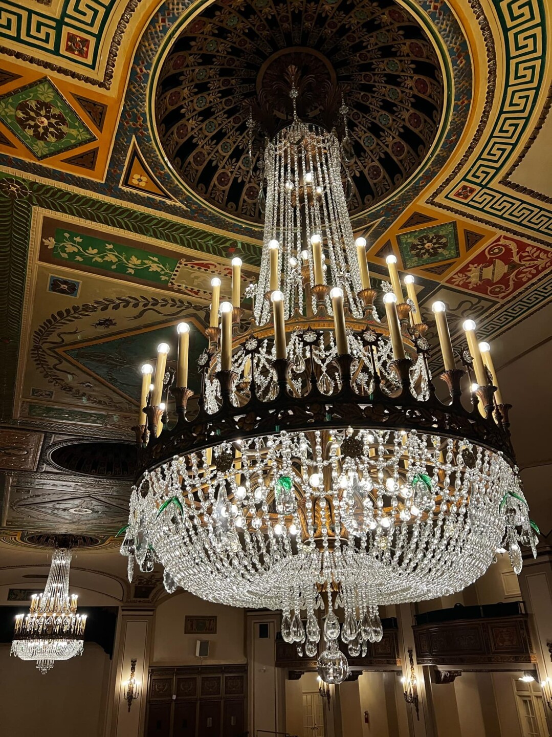 Man spends more than 1,300 hours restoring Detroit Masonic Temple ...
