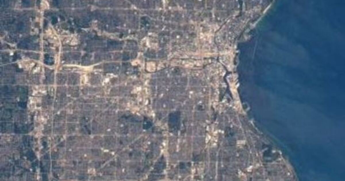 Wis. astronaut tweets photo of MKE from above